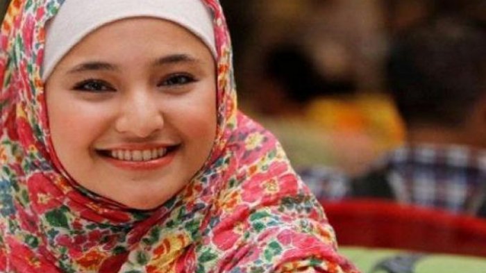 Ternyata Ini Identitas Pria yang Dekat Dengan Marshanda - Sripoku.com Ternyata Ini Identitas Pria yang Dekat Dengan Marshanda - Sripoku.com